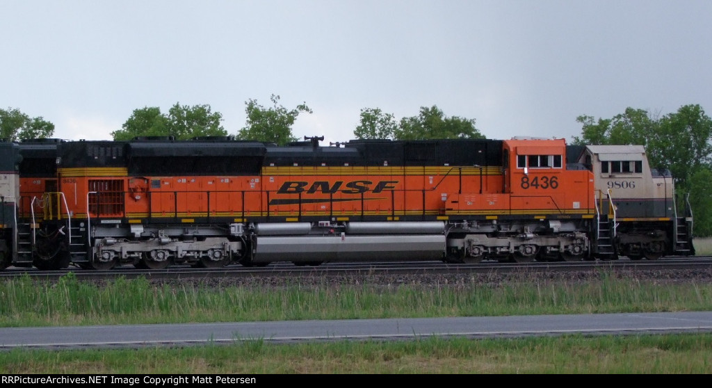 BNSF 8436